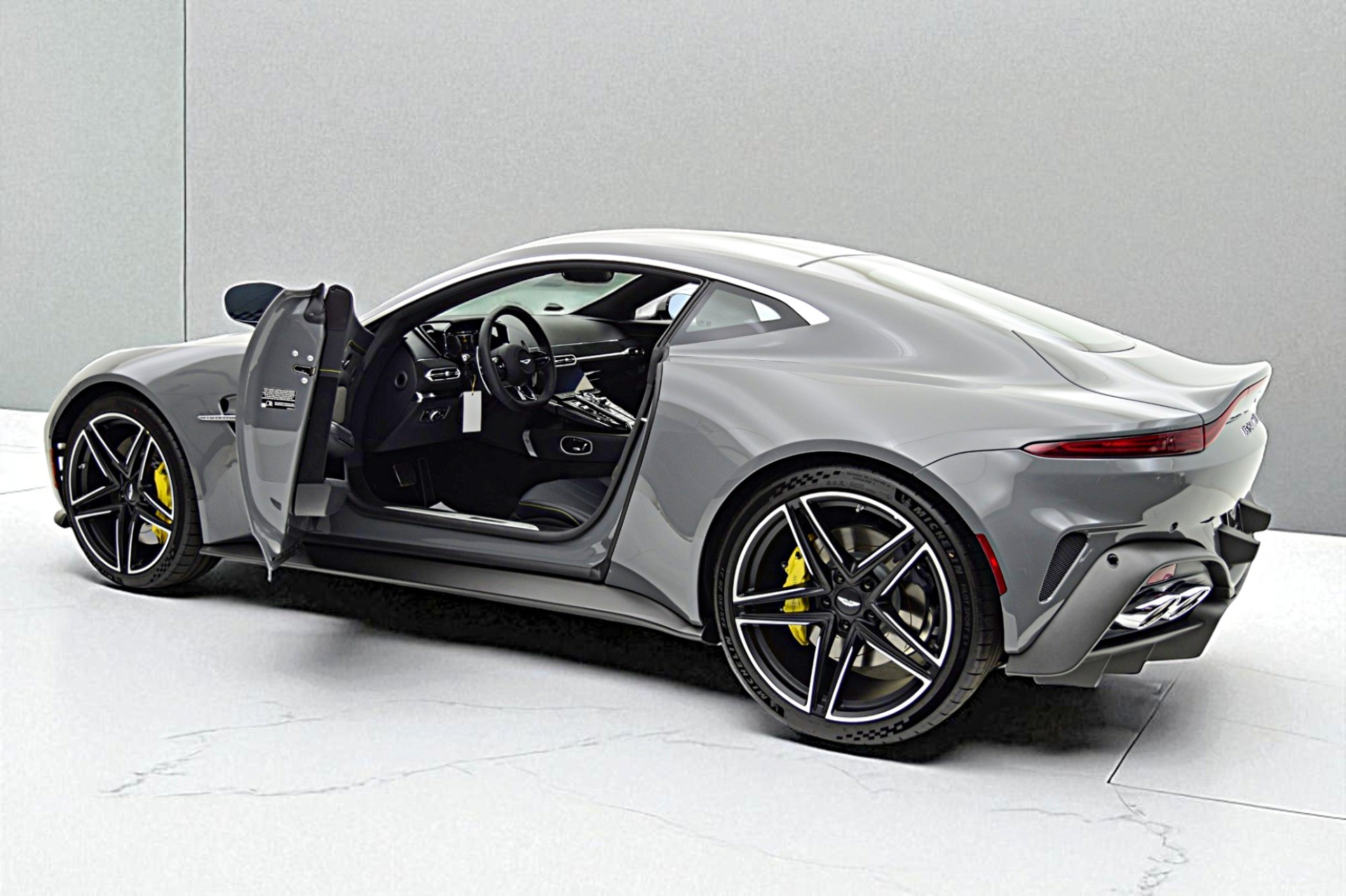 New 2026 Aston Martin Vantage Coupe For Sale ($209,215) | F.C. Kerbeck ...